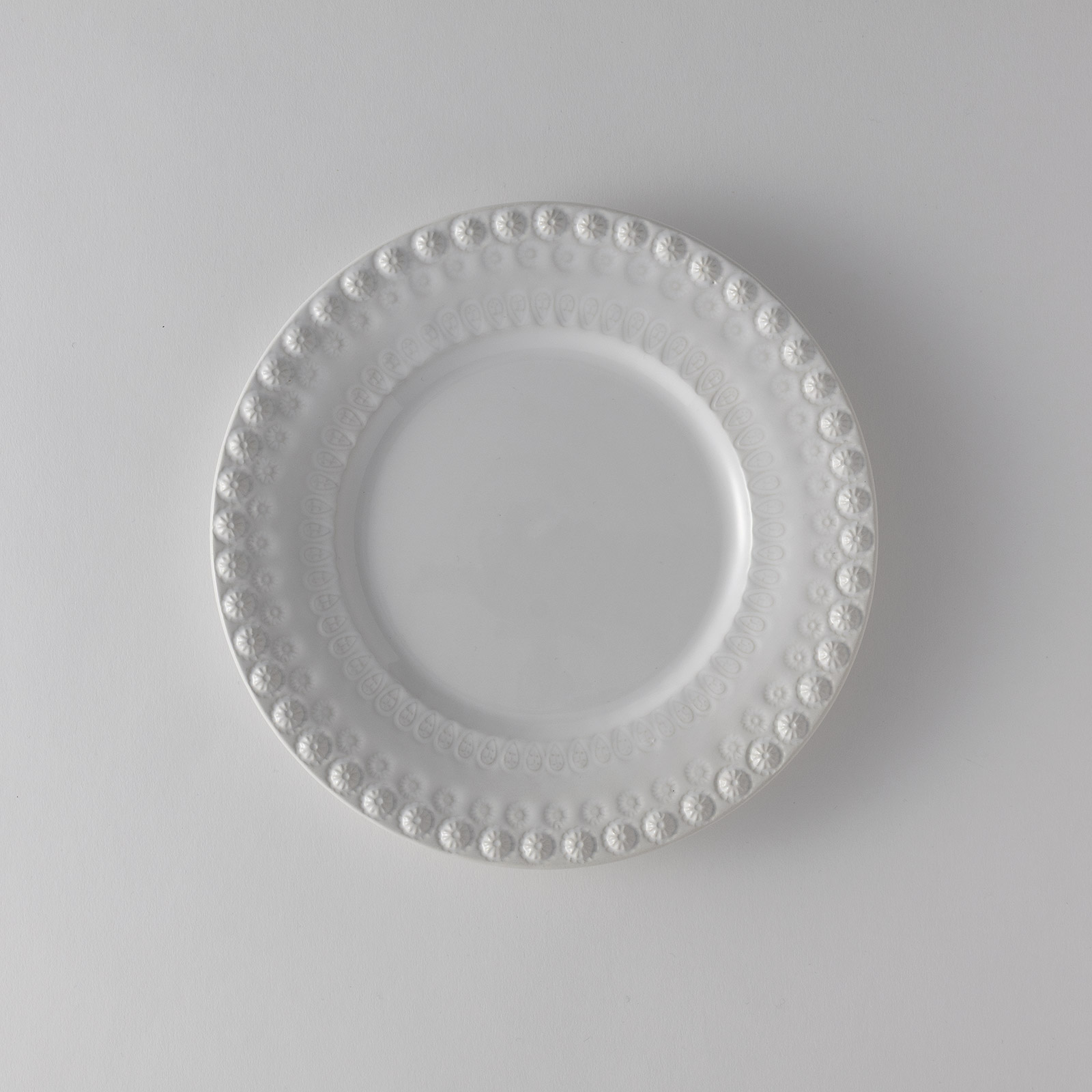 Pottery デザートプレート ホワイト22cm｜アンビ